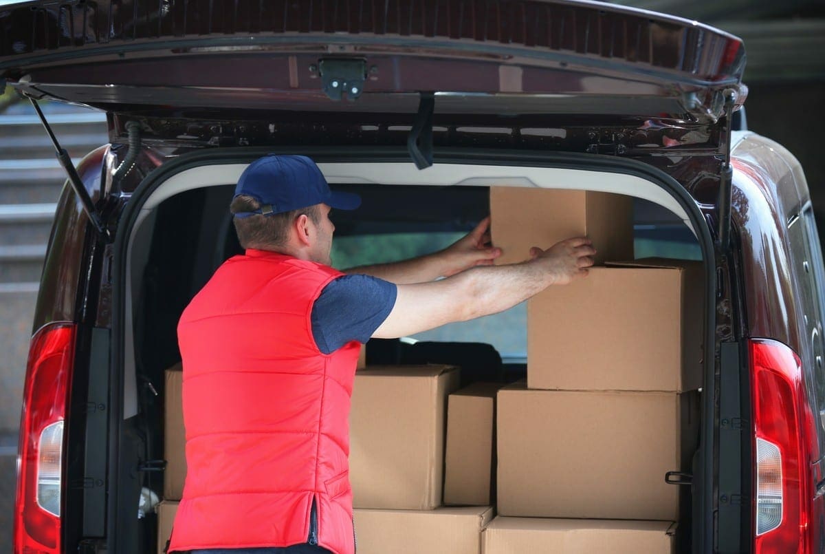 4 Steps to Prepare a Car for Long Distance Shipping | National Van Lines